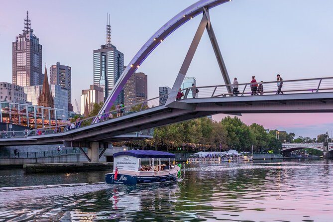 Private Romantic Melbourne Dinner Cruise for 2 - Is This for You?
