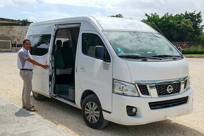 Private roundtrip airport to hotel transfer in Mazatlan - Overview of the Service