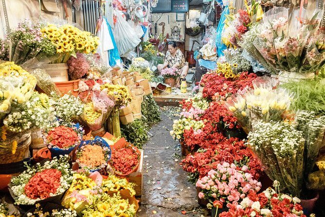 Private Street Food Tour By Walking in Ho Chi Minh City - The Cultural and Historical Layer