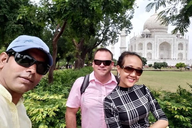 Private Taj Mahal at Morning and Agra Day Trip from Delhi - First Stop: The Taj Mahal