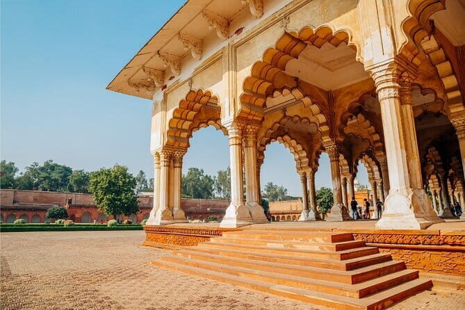 Private Taj Mahal Tour from Delhi by Gatimaan Express - The Journey Begins: From Delhi to Agra with Gatimaan Express