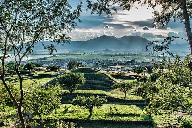 PRIVATE Tequila Valleys Tour: Pyramids, Volcanoes, Agaves&Tequila - What’s the Value?