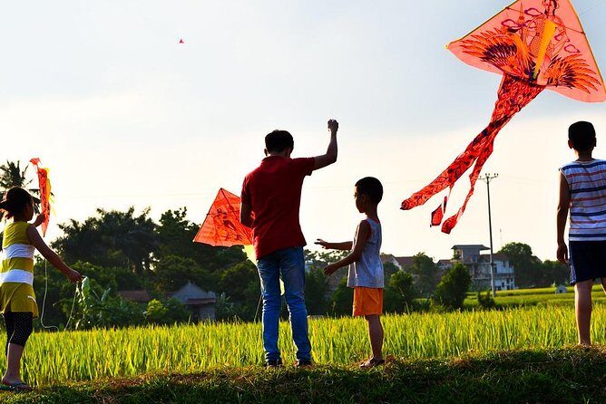 Private Tour: Duong Lam Acient Village 1 Day - The Sum Up