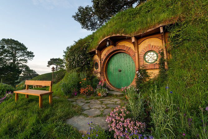 Private Tour: Hobbiton Movie Set & Hamilton Gardens Experience - A Deep Dive into the Itinerary