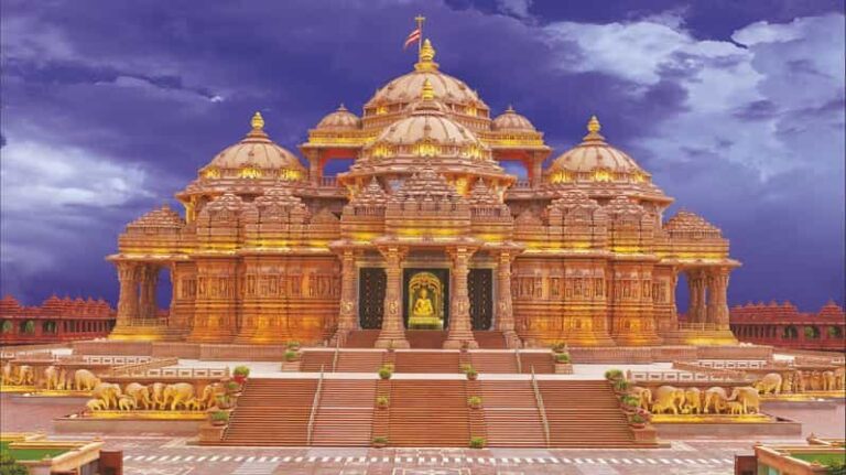 Private Tour of Akshardham, Iskcon & Lotus Temple - Delhi