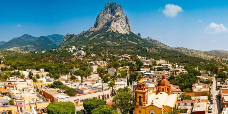 Private tour to Peña de Bernal & Freixenet Winery from CDMX - Why Choose This Tour?