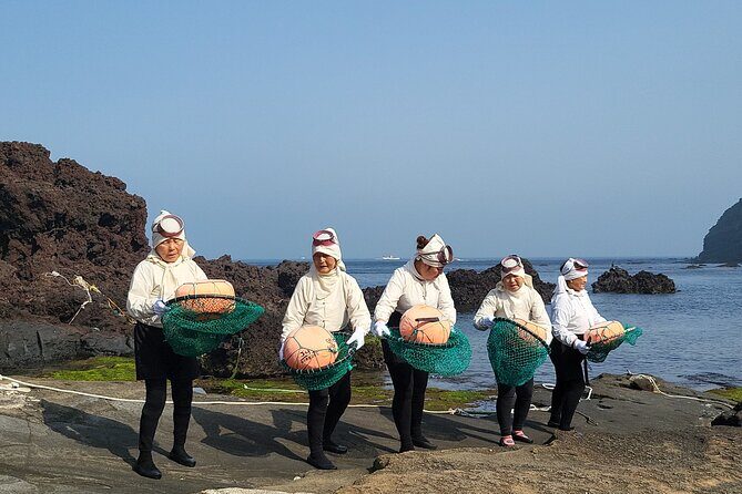 Private Tour Woman Diver Performance & stone park in Jeju Island - Who Should Consider This Tour?