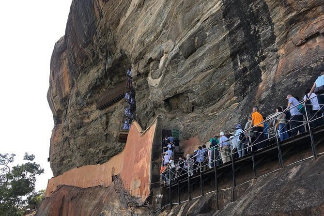 Private tours in Sri Lanka 7 N/8 days for Group of 5-6 people - Authentic Experiences You Might Not Expect