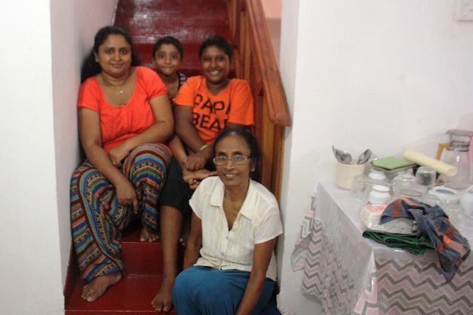 Private Traditional Sri Lankan Cooking Class in Kandy with Hotel Transfers - Why This Tour Works for Travelers