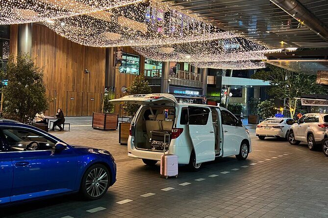 Private Transfer From Auckland City To Auckland Airport Oaks - The Service Experience: Pros & Cons