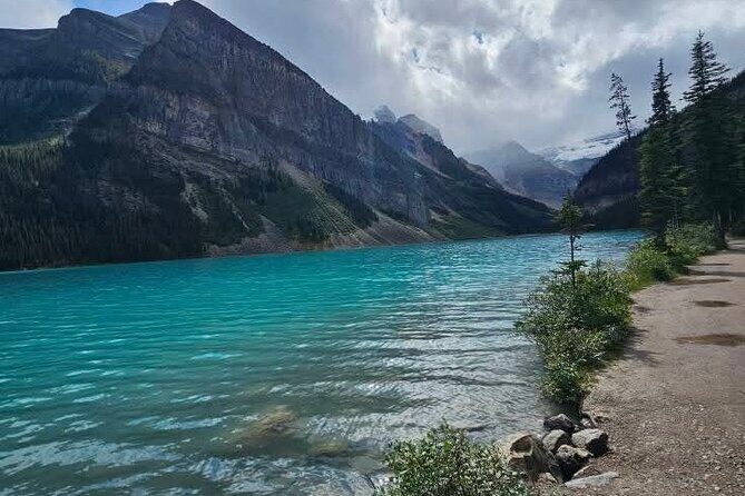 Private Transfer from Banff to Calgary or Calgary Airport - Who Will Benefit Most?