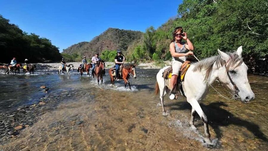 Puerto Escondido: Horseback riding to the Atotonilco hot springs. - The Practicalities: What’s Included and What’s Not