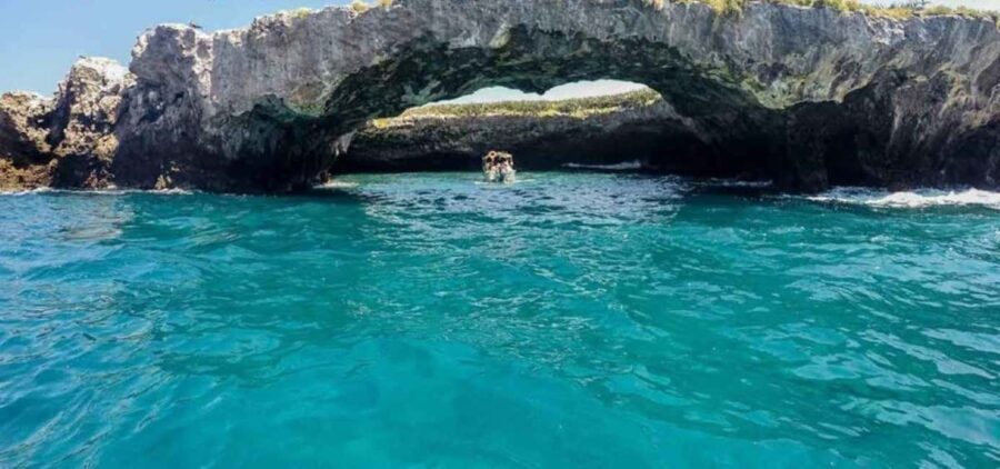 Puerto Vallarta: Marietas Paradise Tour + Lunch & Open Bar - Why This Tour Works