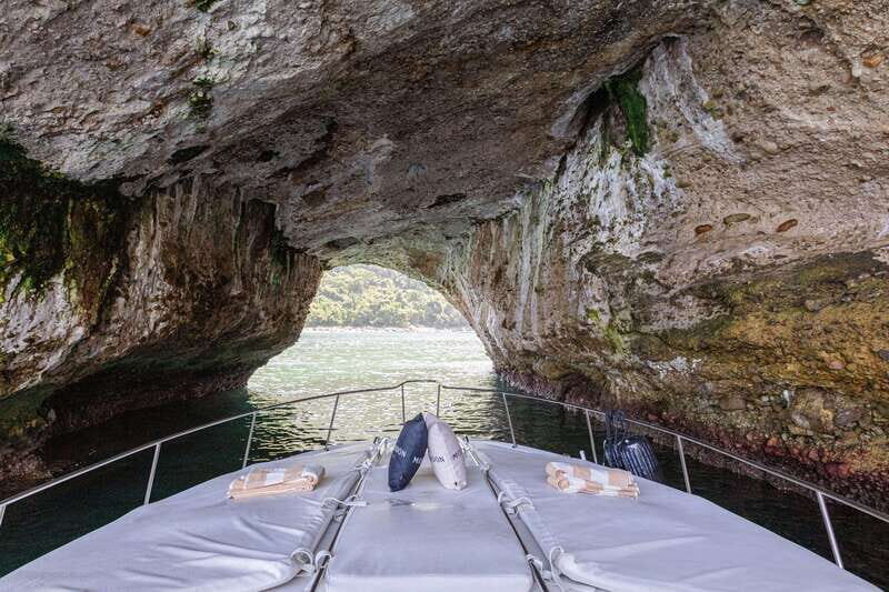 Puerto Vallarta Private Yacht Adventure 5 Hours + 1 Hour Free. - An In-Depth Look at the Yacht Experience