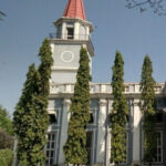 Pune: Cultural Half-Day City Tour with Snacks (AC Car Tour) - Savoring Pune’s Flavors and Hospitality