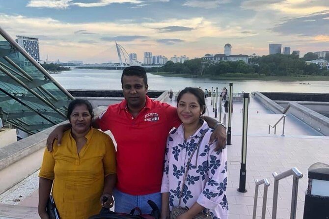 Putrajaya & Agricultural Park Tour From Kuala Lumpur - The Heart of Putrajaya: Iconic Landmarks and Government Buildings