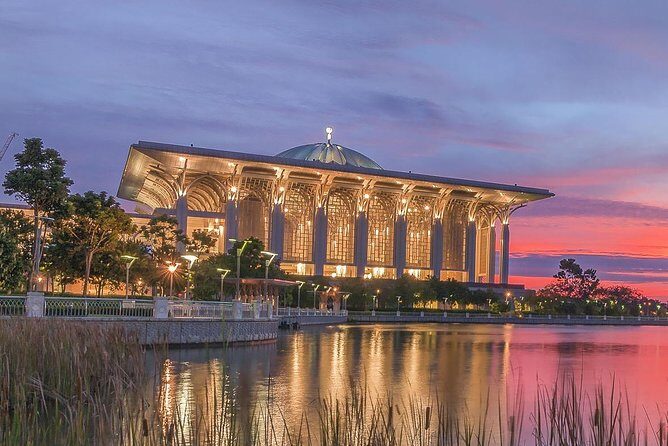 Putrajaya Half-Day 8 Attractions City Tour - FAQ
