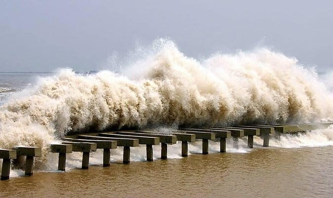Qiantang River Tidal Bore Watching Day Tour - Practical Tips for Travelers