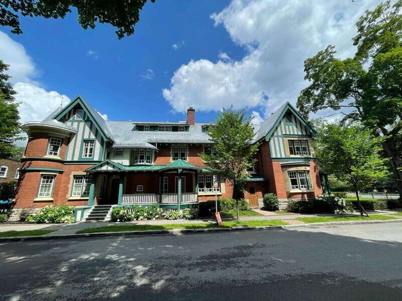 Quebec City: Montcalm & St-Jean Baptiste Walking Tour (2,5h) - The Itinerary: What’s Included