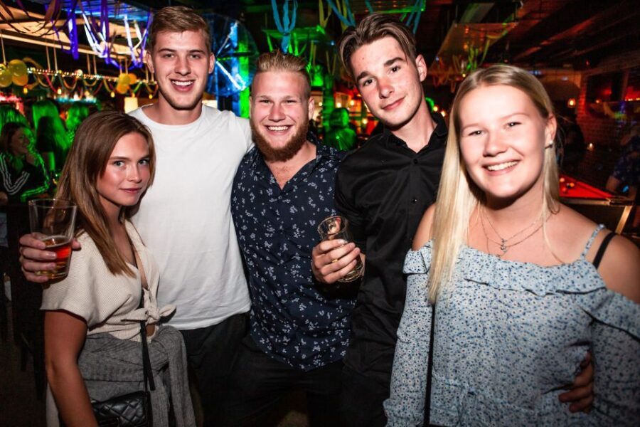 Queenstown: Ice Bar Crawl - What’s Included and How It Adds Value