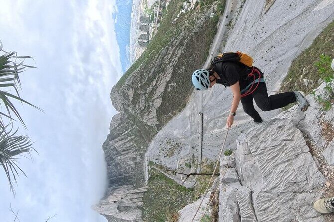 Rappels in Pico Licos with certified guides - Final Thoughts: Who Should Consider This Adventure?