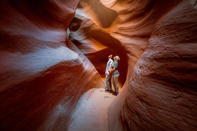 Red Rock Slot Canyon - Authentic Experiences and Authentic Guides