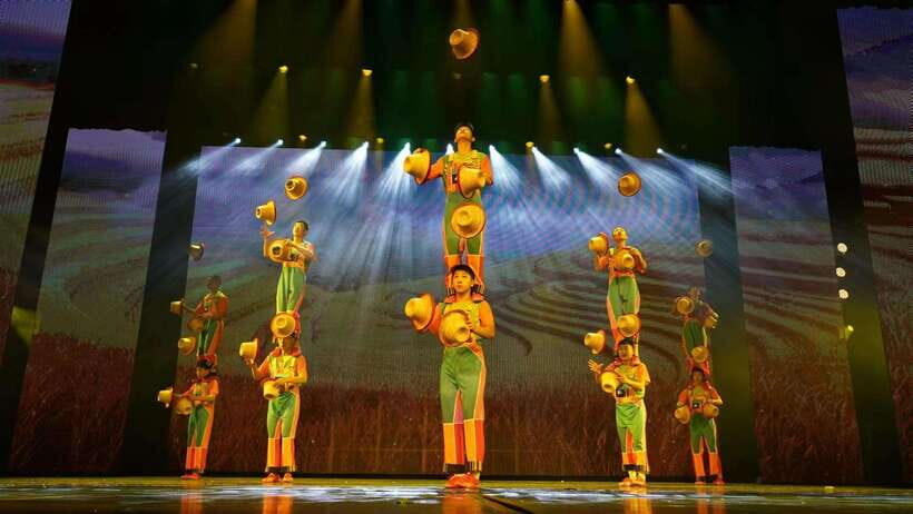 Red Theatre Beijing Acrobatic Show Tickets - What To Expect During the Show