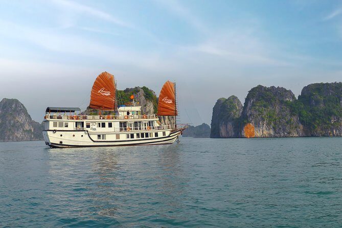 Renea Cruises - BEST Small Boat in Bai Tu Long & Halong Bay - What Makes Renea Cruises Unique?