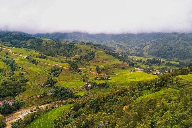 Rice Terraced Fields & Homestay Experience 2D 1N - Day Two: Waterfalls and Mountain Trails
