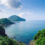 Romantic Chanthaburi Walking Tour with Local Guide - The Experience: What Travelers Can Expect