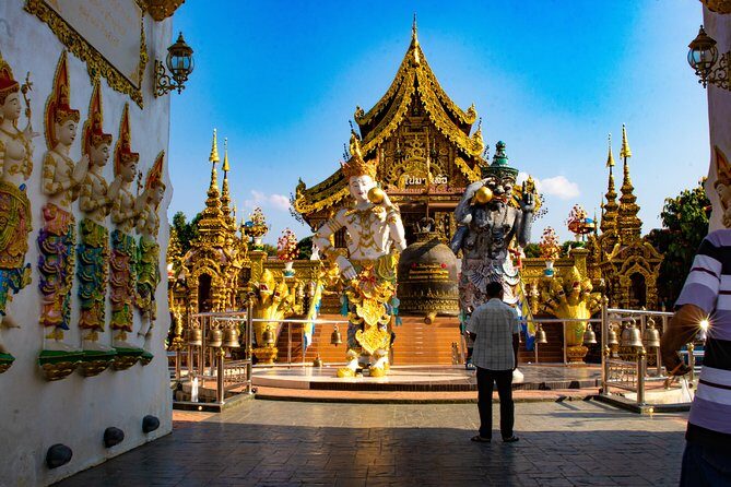 Romantic Walking Tour in Chiang Rai: Scenic Escapes - Detailed Breakdown of the Itinerary