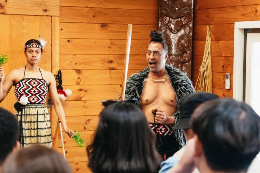 Rotorua: Mori Cultural Performance with Dancing - The Cultural Significance and Educational Value
