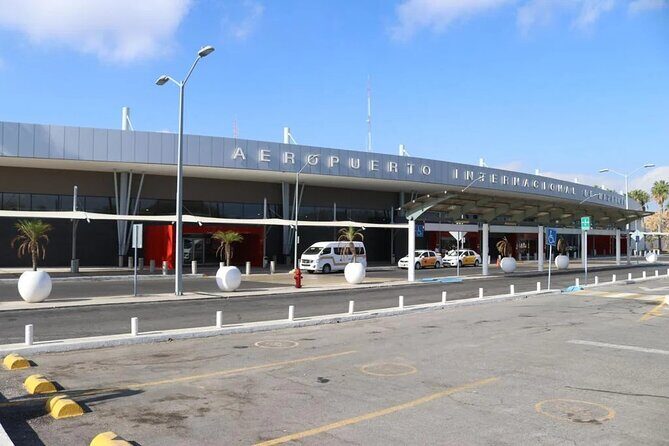 Round transfer airport to hotel in Mazatlán - Authentic Experiences from Customers
