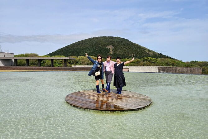 Round Trip Private Transport to Jeju Stone Park - Who Should Consider This Tour?