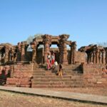 Sacred Sanctuaries: Omkareshwar & Asirgarh Fort Day Tour - What the Tour Includes and What It Doesnt
