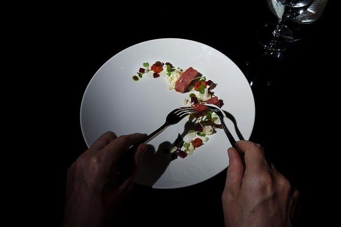 Saigon unique Dining experience in the Dark - The Sum Up