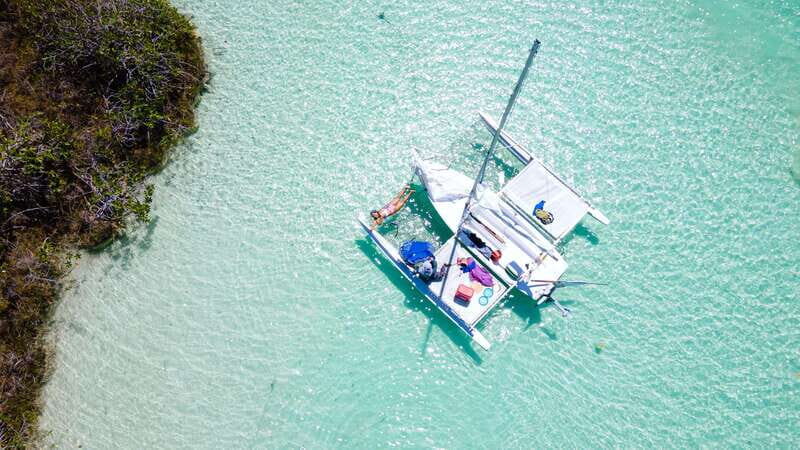 Sail for 4 hours in the most SECRET spot in Bacalar. INCLUDES Beach Club. - An Itinerary That Mixes Adventure and Education