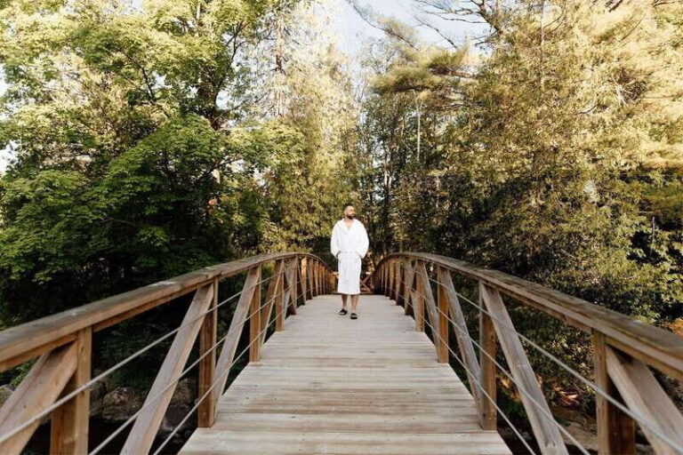 Saint-Sauveur: relaxation session in a Nordic thermal spa - Practical Information for Your Visit