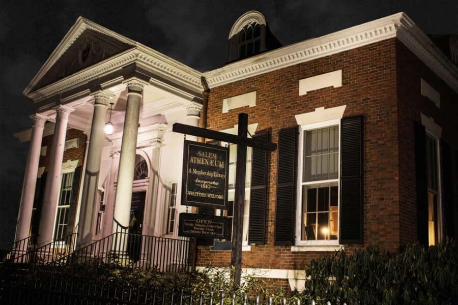 Salem Ghost Tours: Witches & Wicked Whispers - Key Points