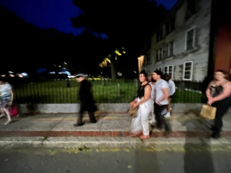 Salem: Vampires and Ghosts Walking Tour with Haunted Objects - Who Would Enjoy This Tour?