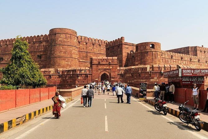 Same Day Agra Tour By Gatimaan Express Train from delhi - Transportation and Comfort