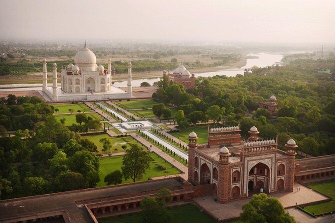 Same Day Taj Mahal Tour by Car from New Delhi - Authenticity and Guided Experience