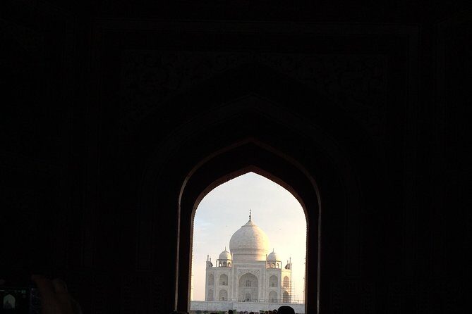 Same Day Tour Agra Taj Mahal Sunrise Visit By Private Car With Guide - Who is This Tour Best For?
