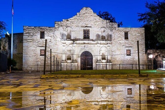 San Antonio City Lights Night Tour - The Experience of the Ride