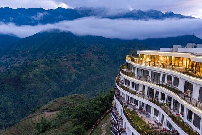 Sapa Trek 2days/1night -HOTEL 5 STAR-From Hanoi by Limousine Van - Who Should Consider This Tour?