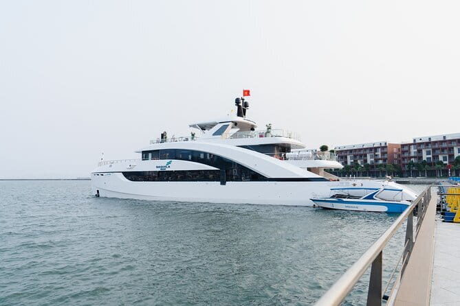 Saquila Yacht Explore Halong Bay or Bai Tu Long Bay - Who Is This Tour Best For?