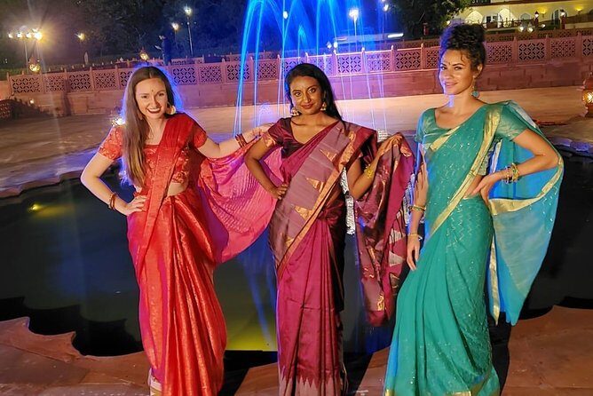 Saree Draping - Timeless elegance of traditional Indian Saree - What You Should Know Before Booking