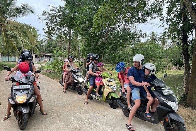 Scooter rent - Exploring Sri Lanka with a Scooter