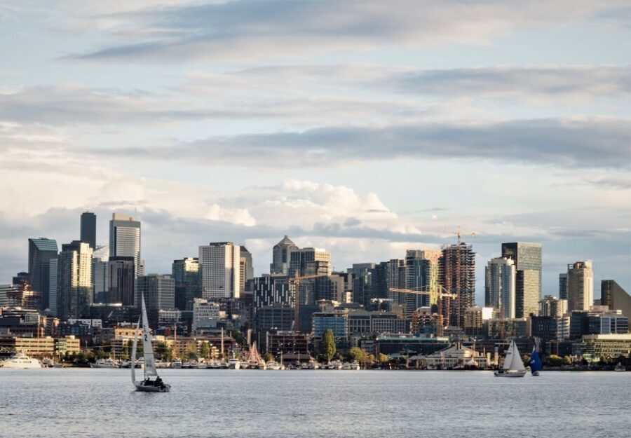 Seattle: Locks Cruise with Local Guide - What Makes This Tour Stand Out?