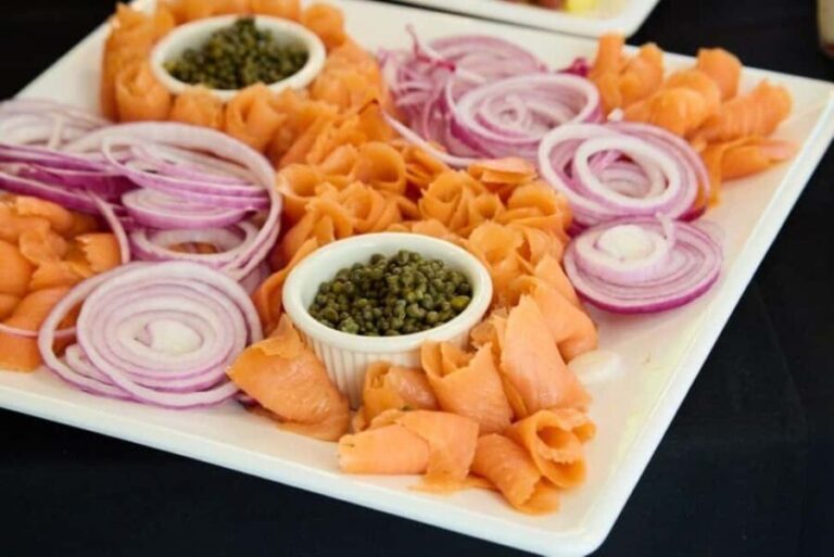 Seattle: Mimosa Brunch Cruise - Food and Beverage: Is It Worth It?